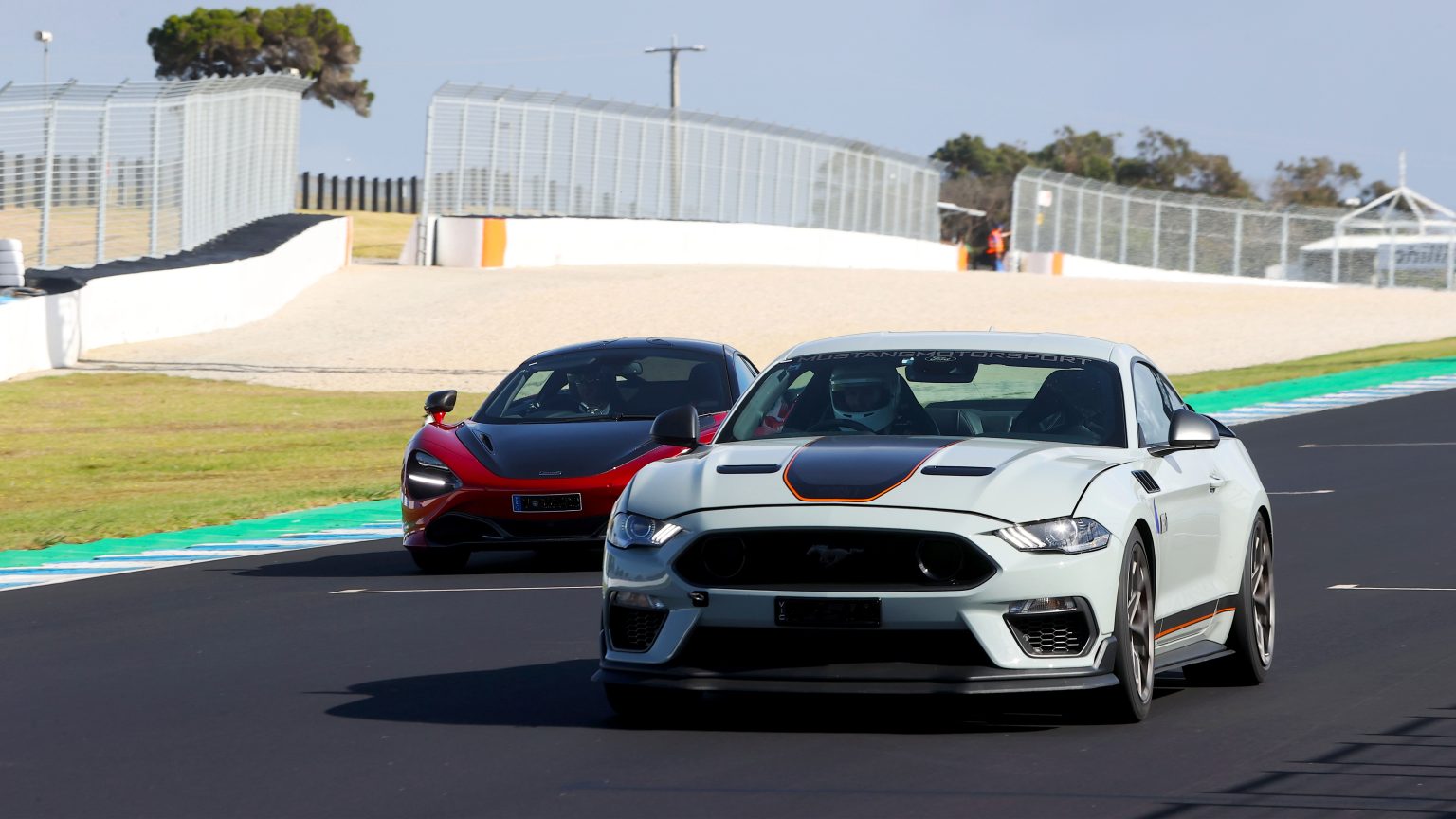 Get On Track - Phillip Island Circuit